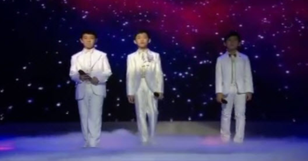 3 Boys Sing Iconic Song And The Crowd Is Amazed By Their Voices ...