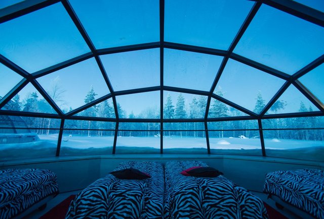 Incredible Glass Igloo Lets You Sleep In Comfort Under The Northern ...