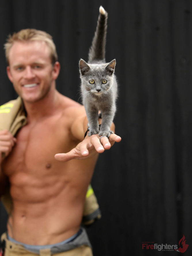 2019 Australian Firefighters Charity Calendar Shows Firefighters Posing ...