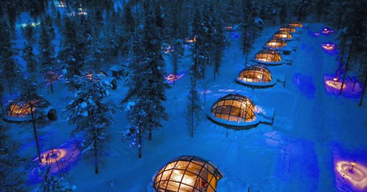 Incredible Glass Igloo Lets You Sleep In Comfort Under The Northern ...