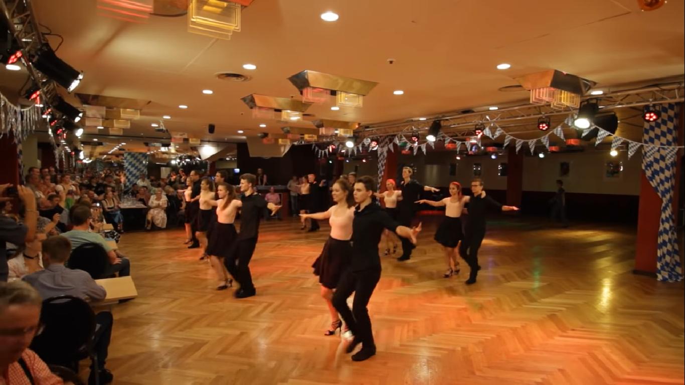 Groups Of Dancers Face Off And Stun The Audience With Sizzling ‘Dirty ...