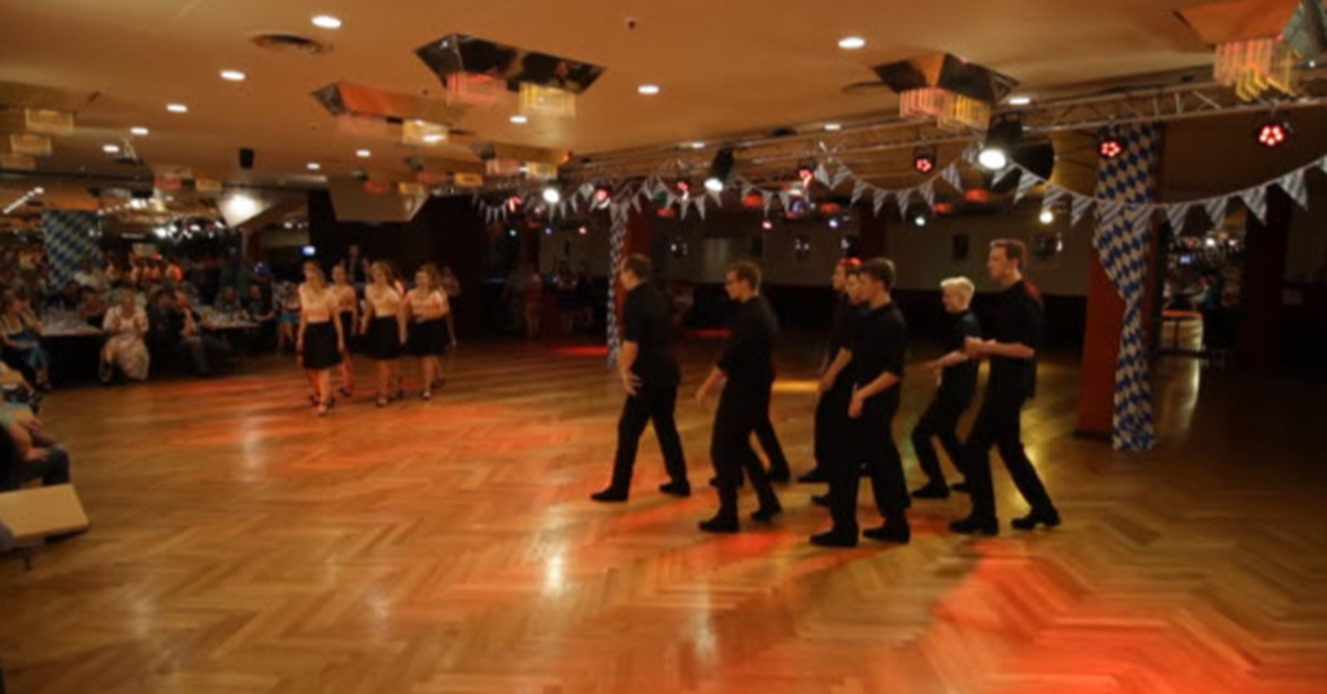 Groups Of Dancers Face Off And Stun The Audience With Sizzling ‘Dirty ...