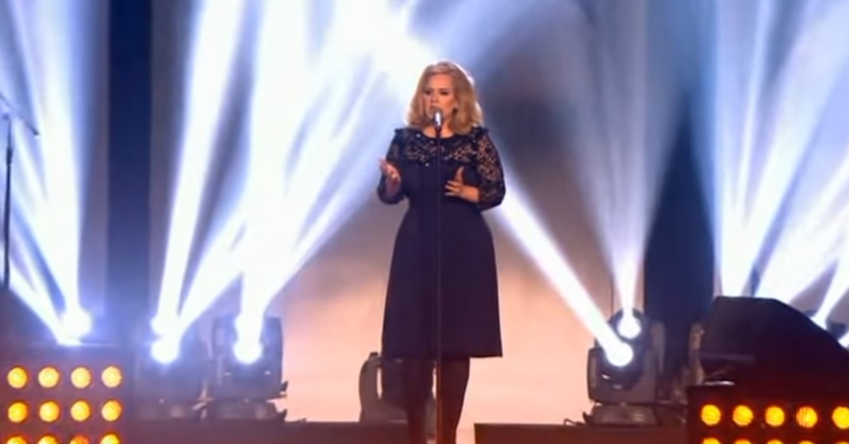 Adele Brings The Audience To Their Feet With A Phenomenal Performance ...