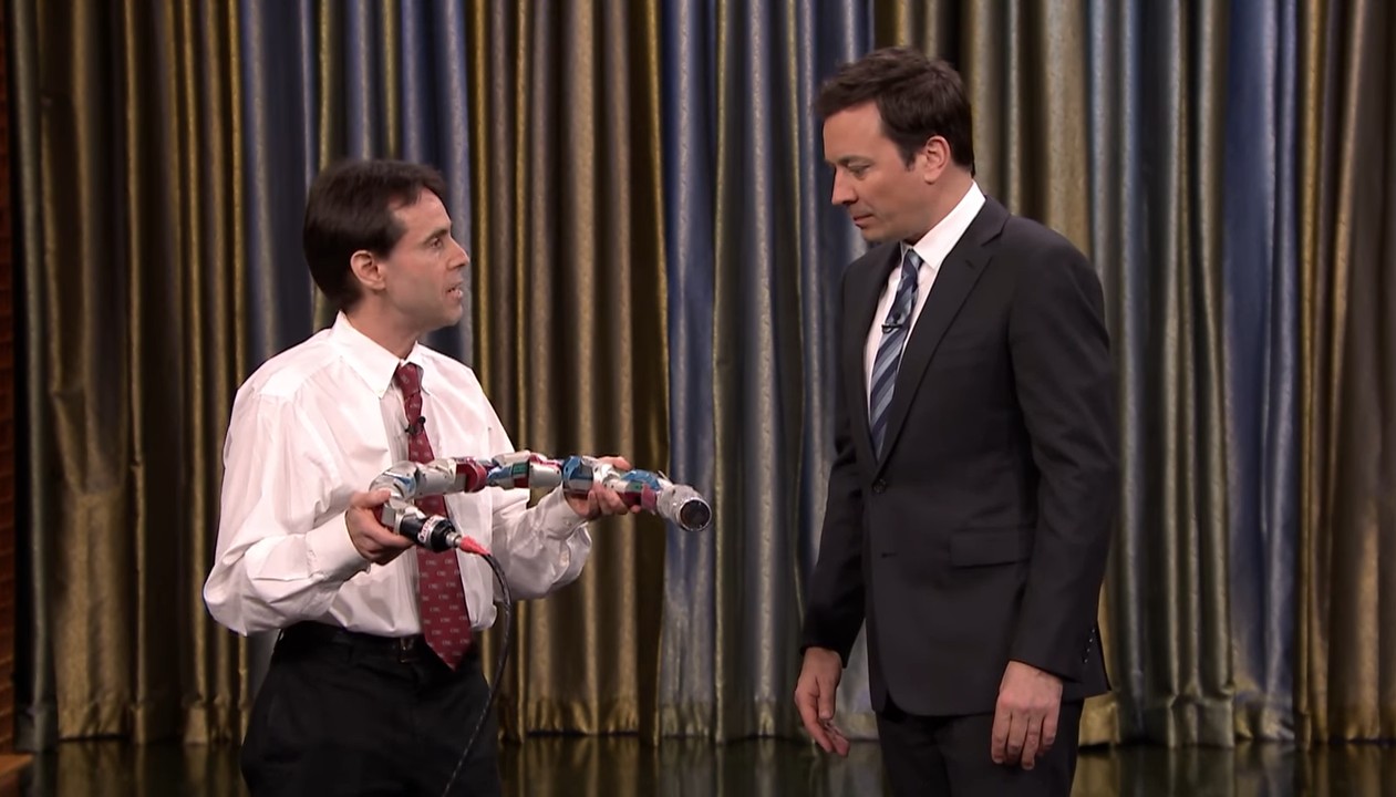 Jimmy Fallon Plays ‘rock Paper Scissors With Sophia The Human Like