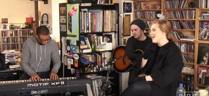 Adele Pours Her Heart Into Singing ‘Rolling In The Deep’ And More In A ...