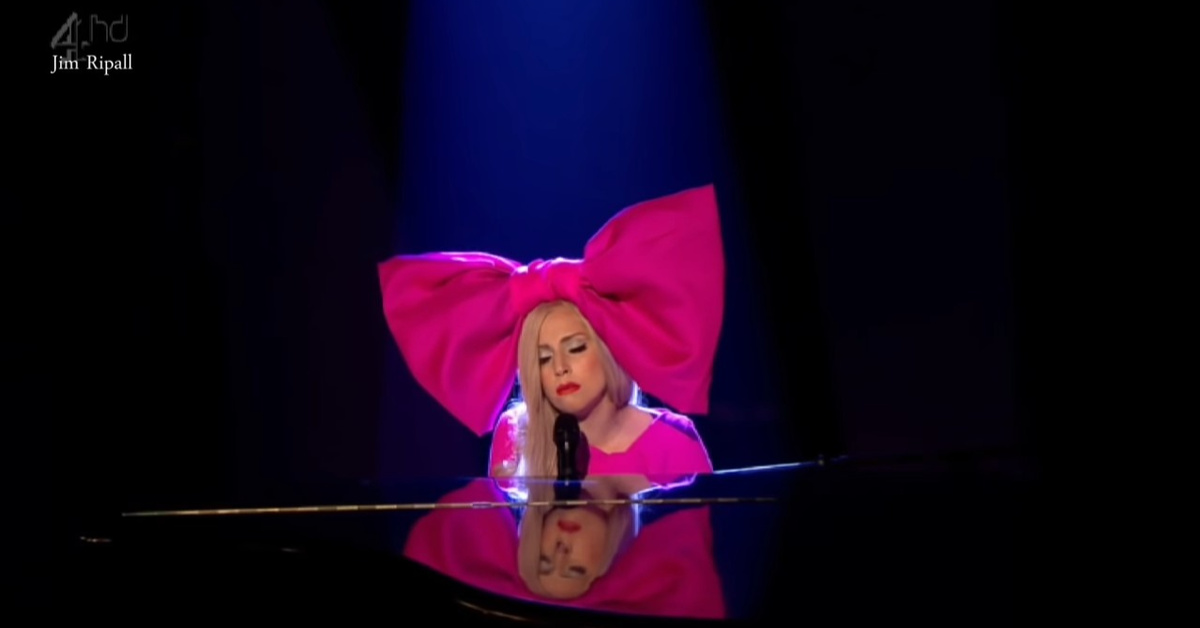 Lady Gaga Impresses Us Again With A Live Performance Of ‘Marry The ...