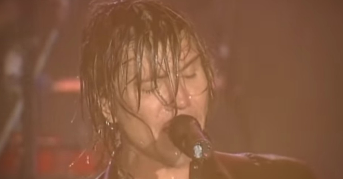 The Goo Goo Dolls Put On An Epic Performance Of ‘Iris’ As The Skies ...