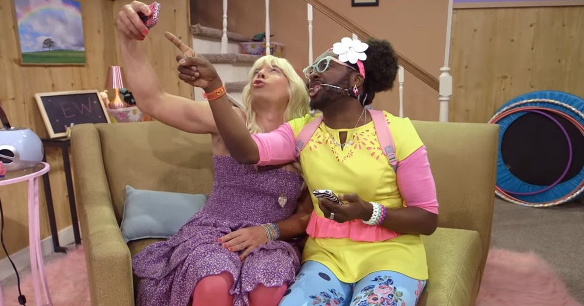 Jimmy Fallon And Will.I.Am Team Up For A Hilarious Round Of Ew With A ...